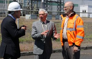 Mike Lowry’s visit to planned coal port upsets environmentalists | The ...