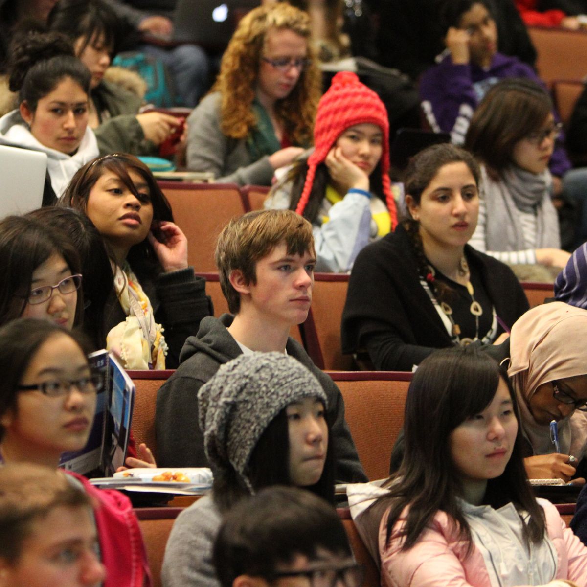 UW gains record freshman class, exceeds expectations | The Seattle Times