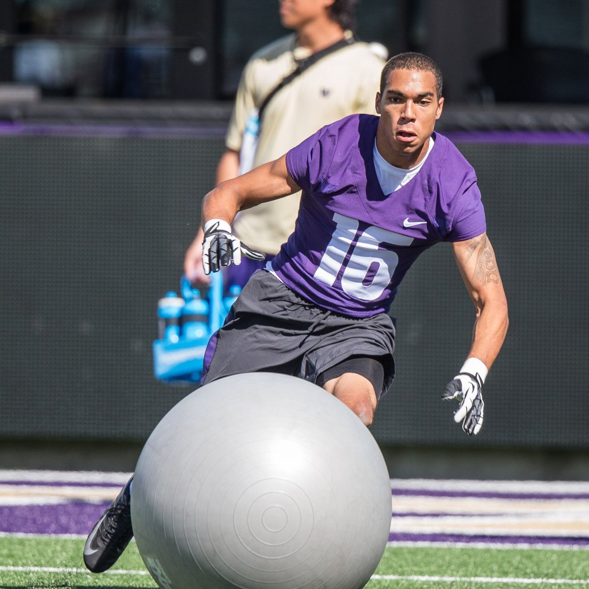 Linebacker Drew Lewis dismissed from UW football program | The Seattle ...