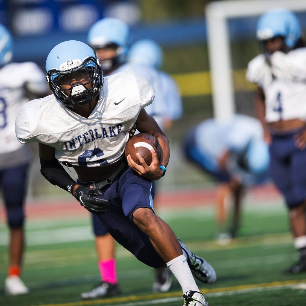 Photo Gallery: Interlake High School football practice | The Seattle Times