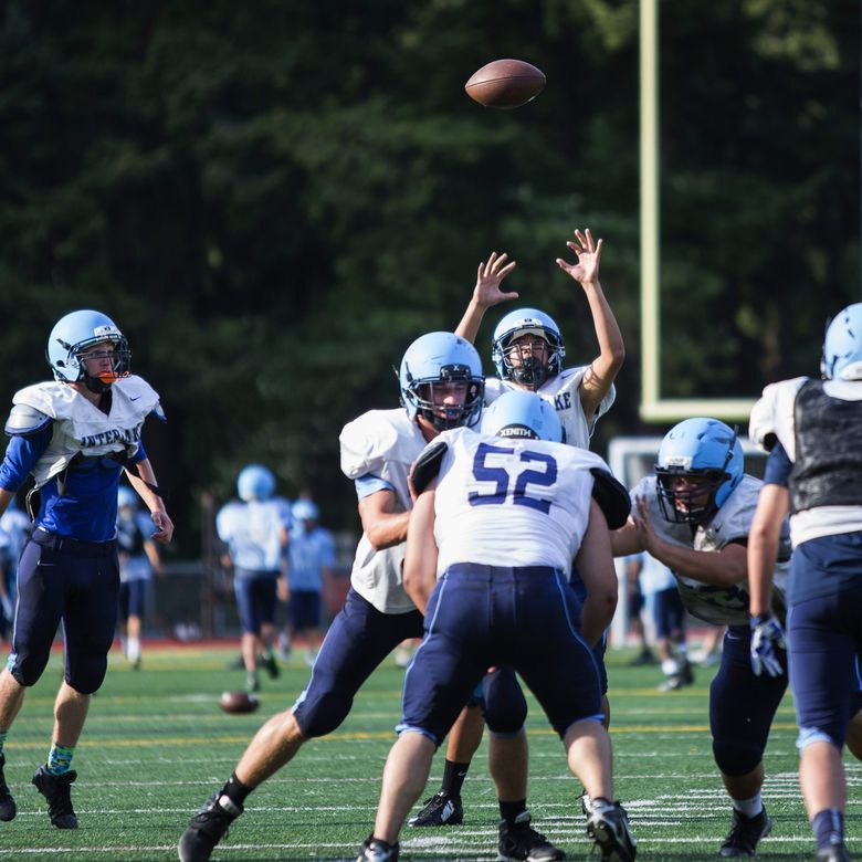 Photo Gallery: Interlake High School football practice | The Seattle Times