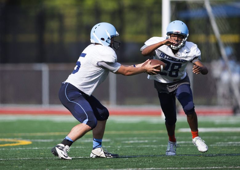 Photo Gallery: Interlake High School football practice | The Seattle Times