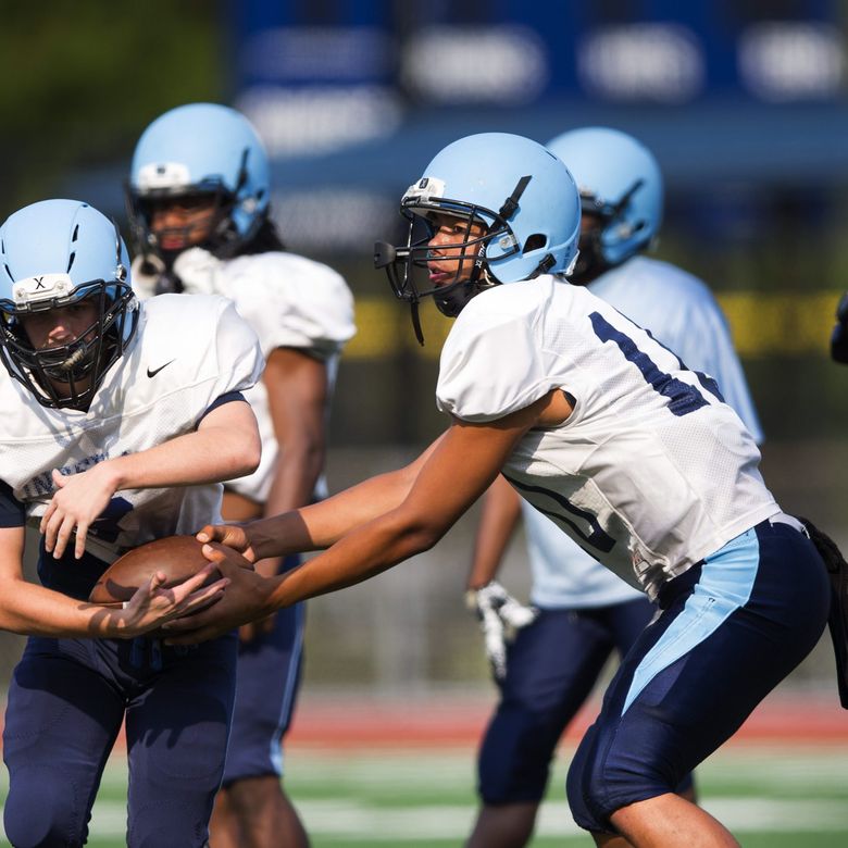 Photo Gallery: Interlake High School football practice | The Seattle Times