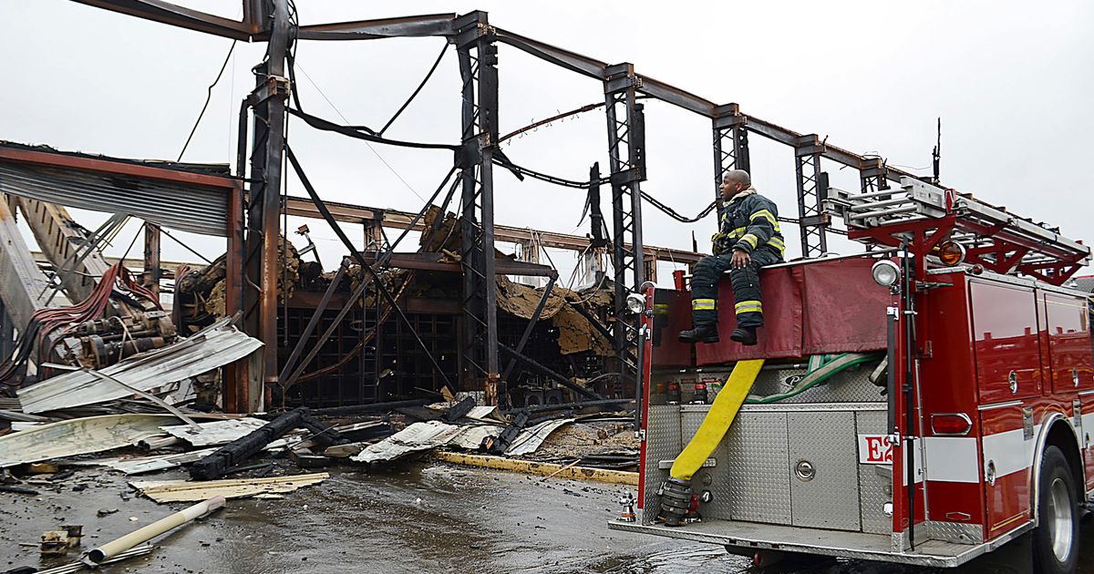 Massive warehouse fire at former Navy shipyard; no injuries | The ...