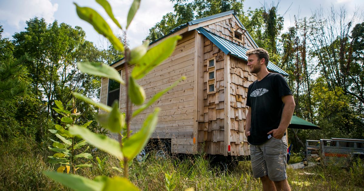 University of Michigan student builds, lives in tiny house | The ...