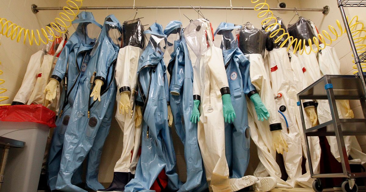 Army suspends operations at labs due to anthrax probe | The Seattle Times