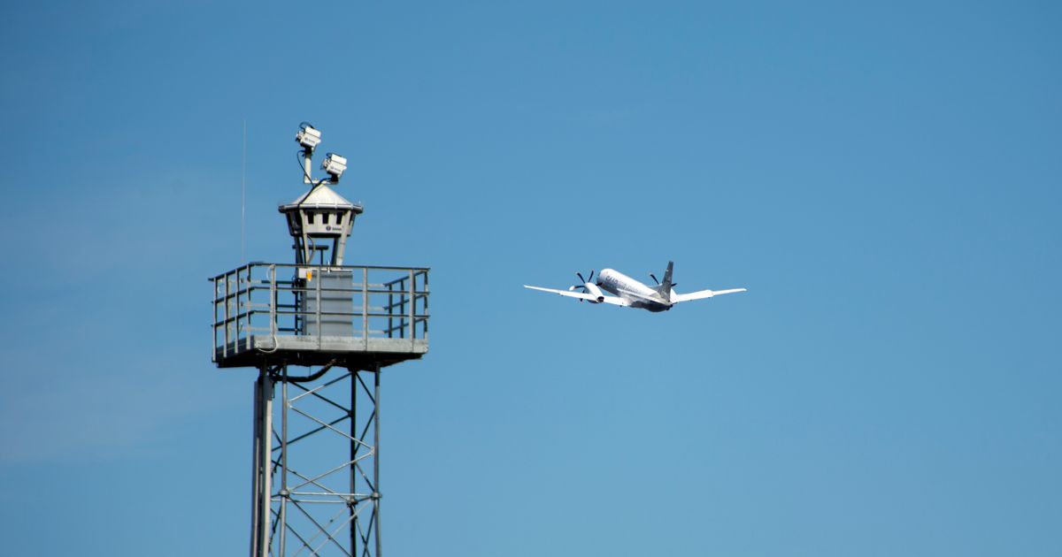 Now arriving: airport control towers with no humans inside | The ...