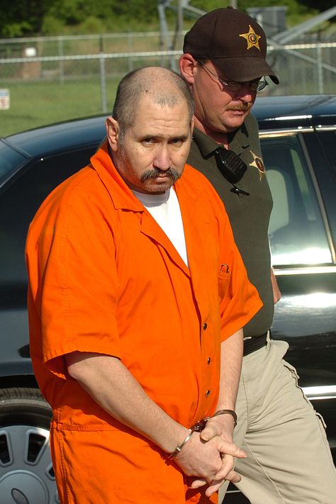 Cartel enforcer admits 9 murders but won’t name associates | The ...