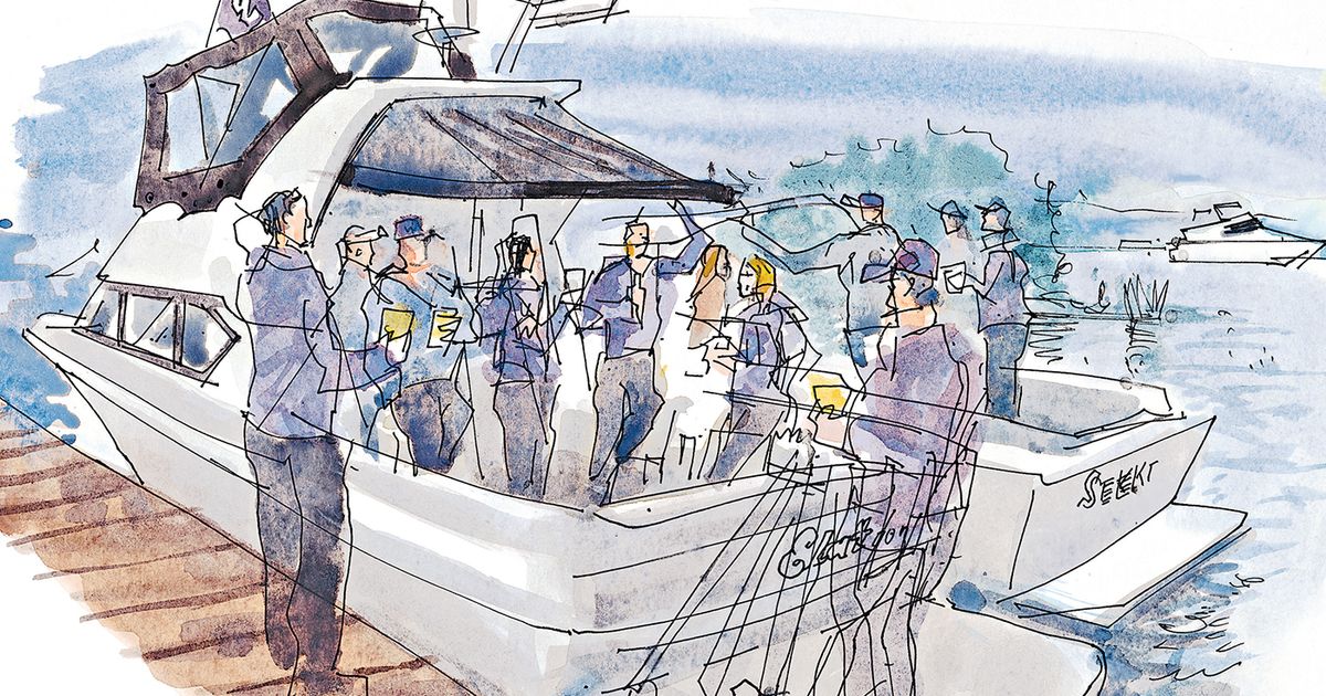 Cruising to kickoff with UW sailgaters | The Seattle Times
