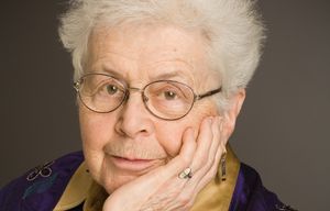 Award-winning Northwest poet Madeline DeFrees dies | The Seattle Times
