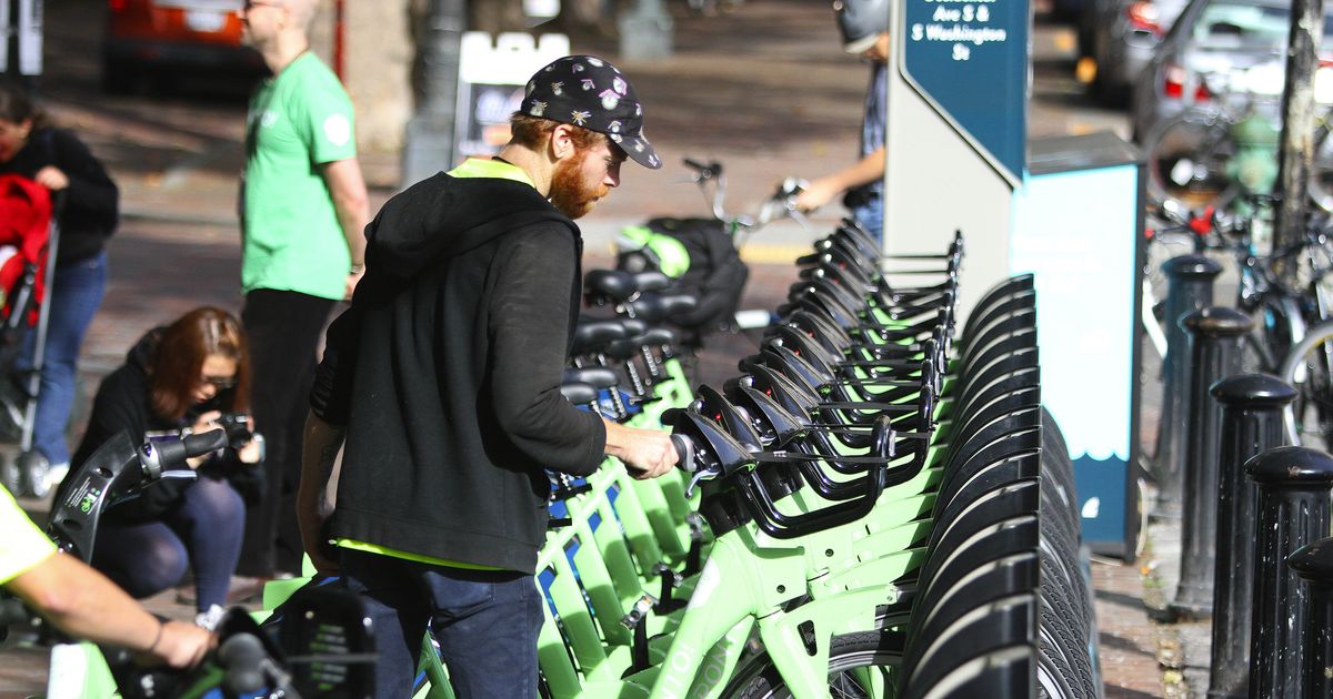 Who uses Pronto bikes? Men, tourists and people who like to ride ...