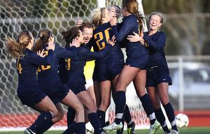 3A girls soccer: Seattle Prep, Southridge advance to state title game ...