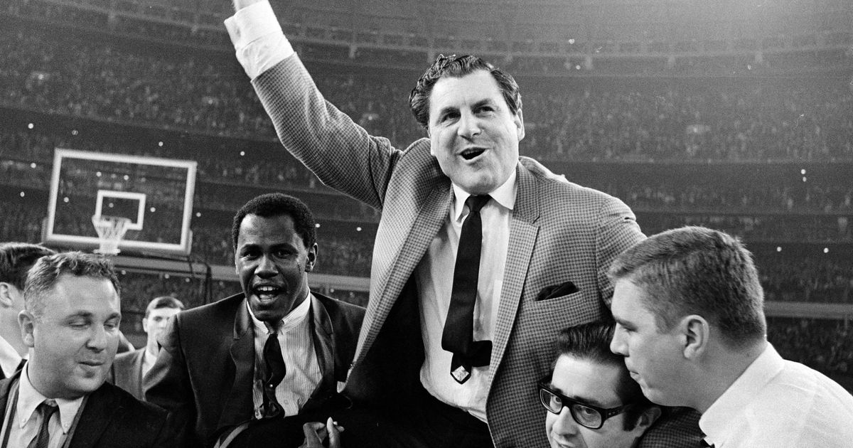 Former University of Houston basketball coach Guy V. Lewis dies at 93 ...