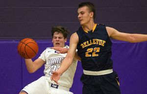 Boys basketball: Bellevue’s Mikey Henn puts on a dunk show in win over ...