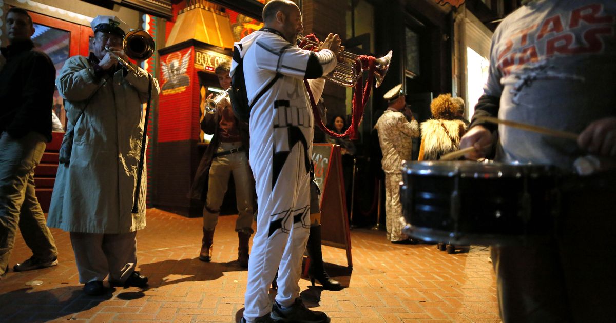 New Orleans-style mirth marks arrival of ‘The Force Awakens’ | The ...