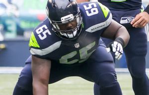 Seahawks’ offense surges after center Patrick Lewis speaks up | The ...