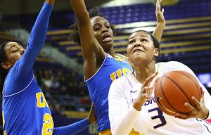 Talia Walton scores 22, reaches 1,500-point mark in Washington women’s ...