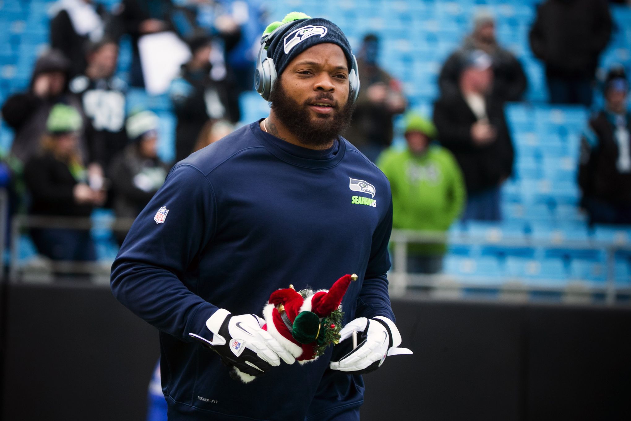 Michael Bennett earns Seattle Male Sports Star of the Year, deserves ...