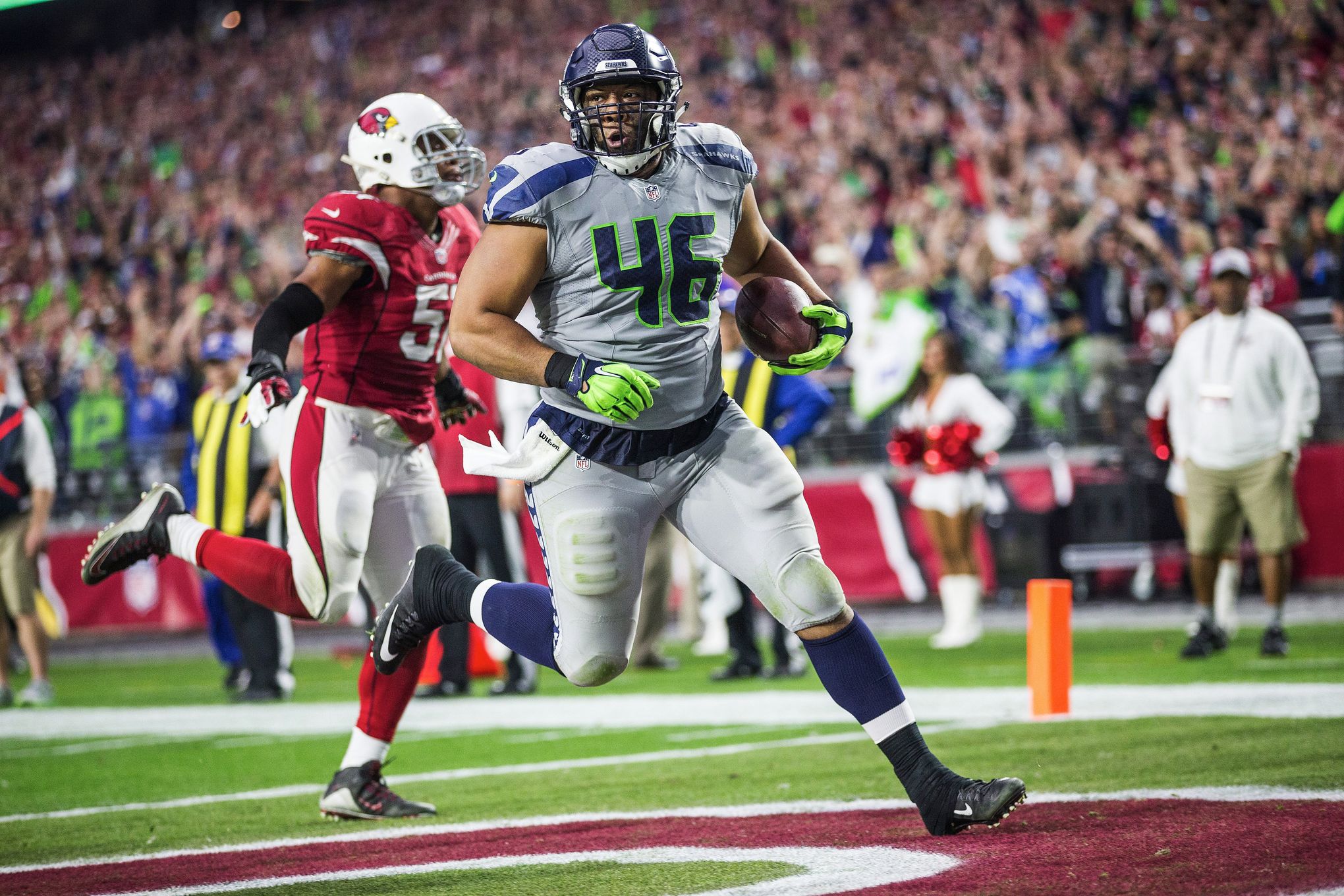 Seahawks re-sign fullback Will Tukuafu, waive FB Jonathan Amosa | The ...