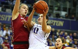 Unlikely hero Alexus Atchley helps UW women beat WSU | The Seattle Times