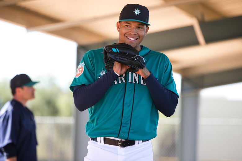 Photos from Feb. 26 during Mariners spring training | The Seattle Times