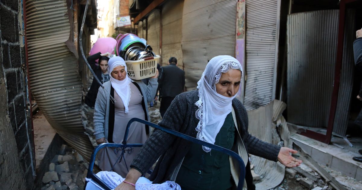 Displaced by fighting, Kurdish residents call for peace | The Seattle Times
