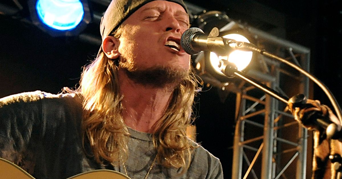 Puddle of Mudd singer pleads not guilty in vandalism case | The Seattle ...