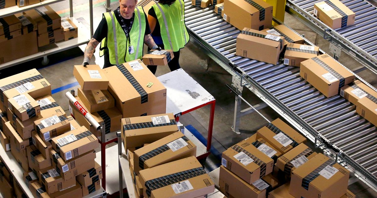 Amazon leases 20 jets to build out logistics network | The Seattle Times