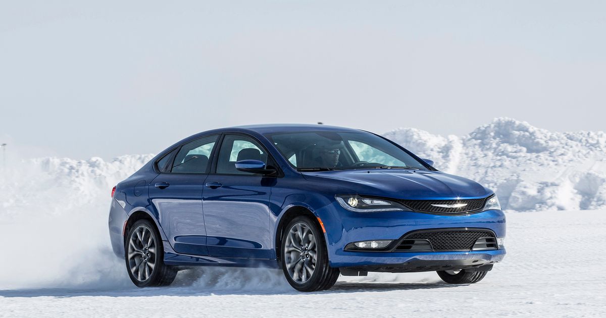 Fact sheet: 2016 Chrysler 200S AWD | The Seattle Times