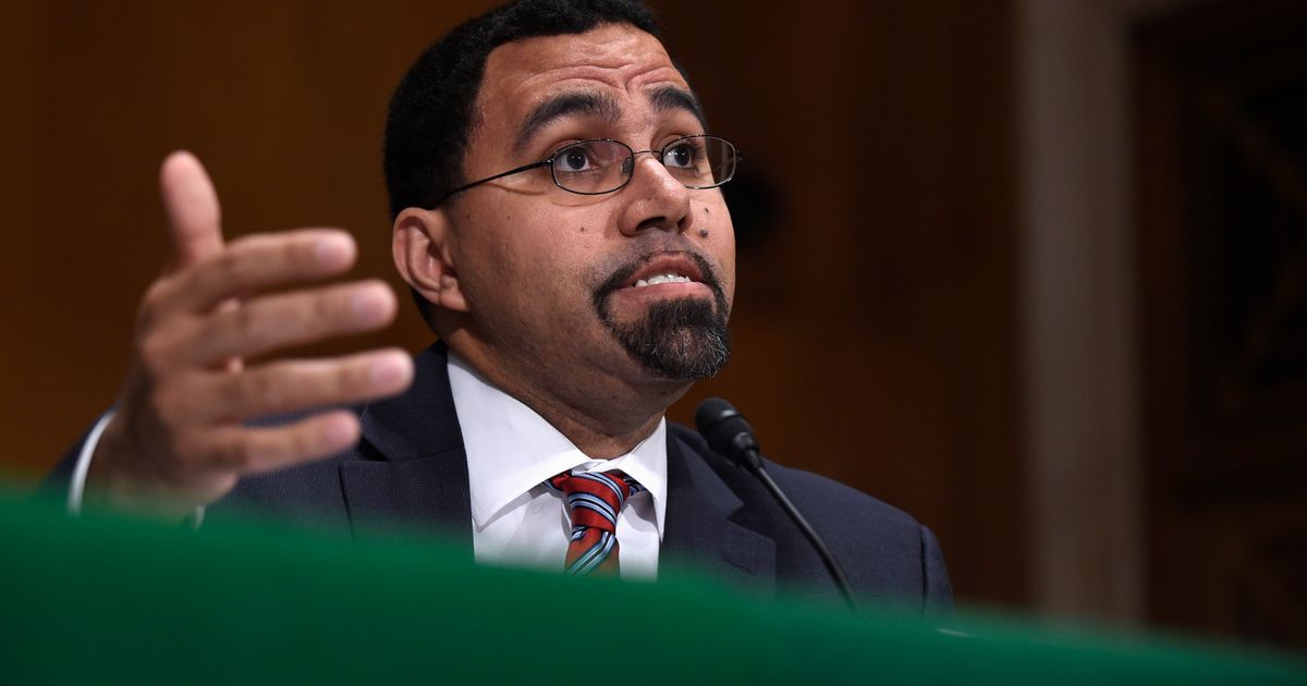 Education chief looks for more well-rounded learning | The Seattle Times