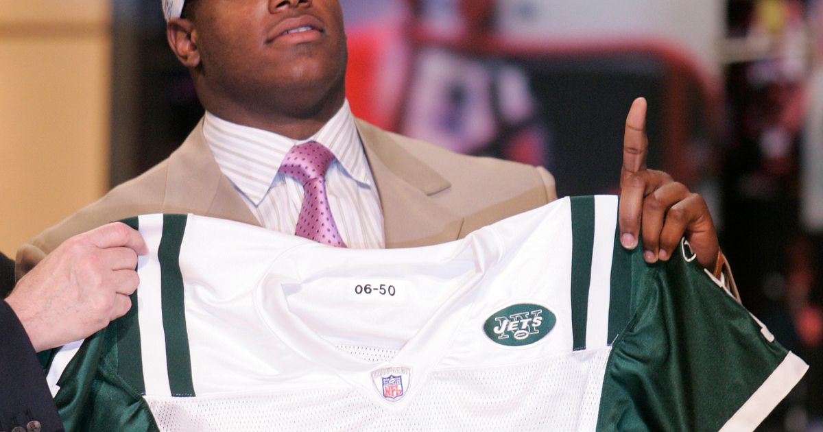 Jets’ Ferguson makes retirement official in letter to fans | The ...