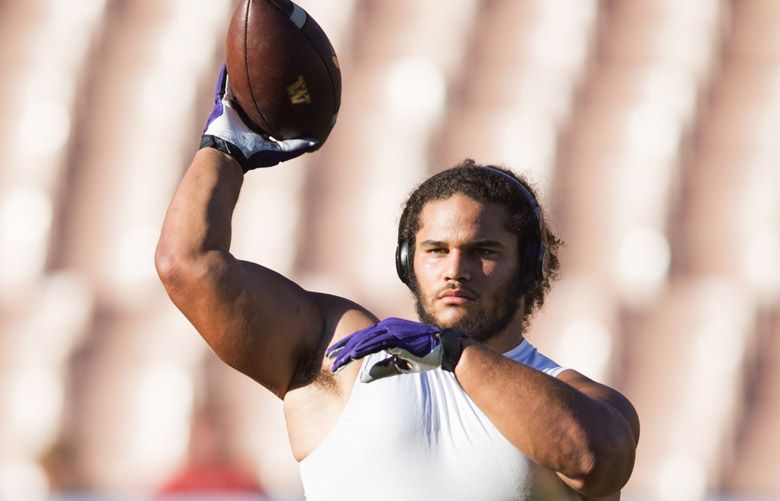 How Elijah Qualls lends a unique voice to the UW defense | The Seattle ...