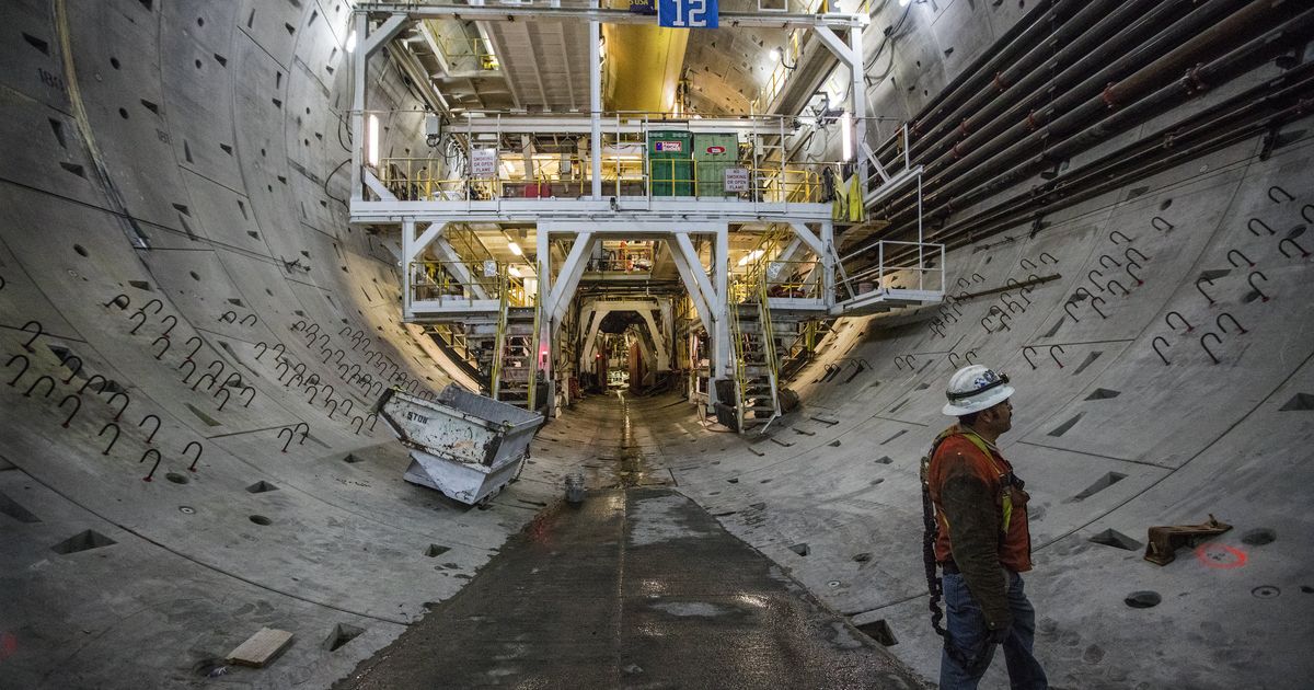 Tunnel drill Bertha, about one-quarter finished, takes holiday weekend ...