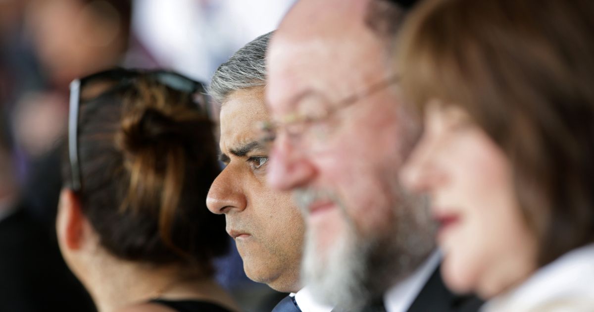 London’s new Muslim mayor joins Holocaust memorial | The Seattle Times