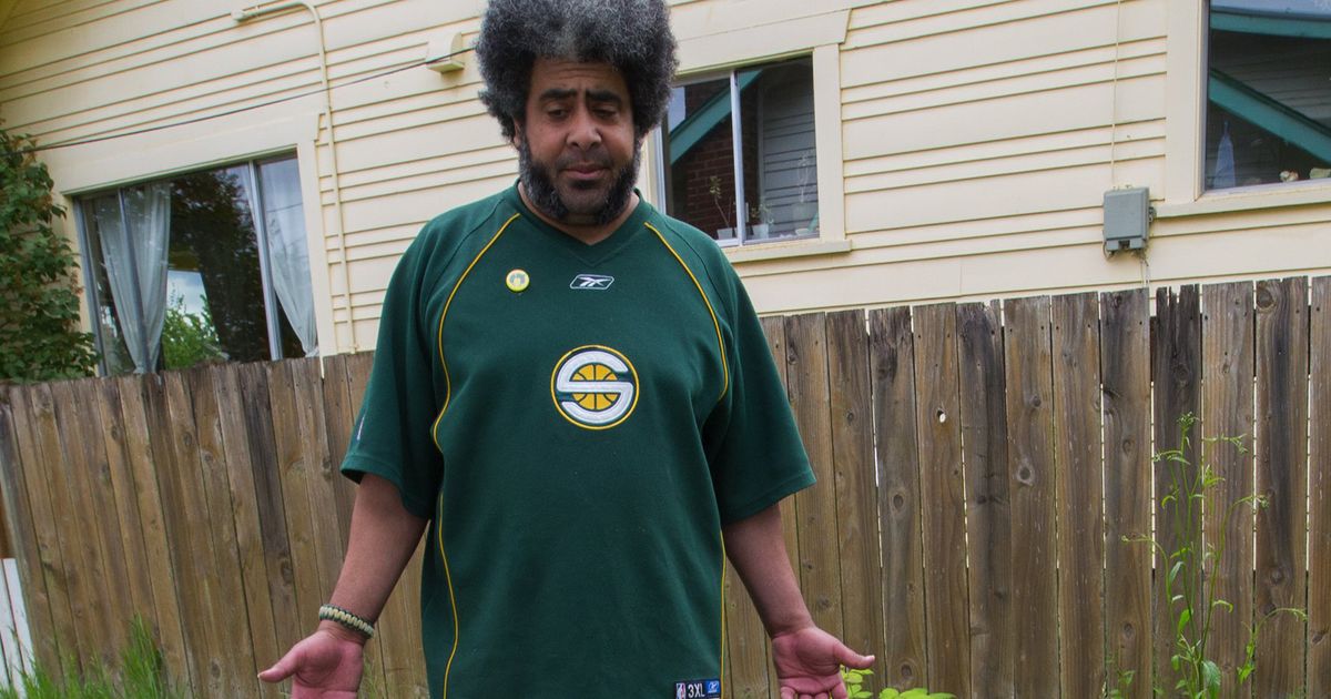 ‘Sonics Guy’ loses sports memorabilia, cherished ring of late father in ...