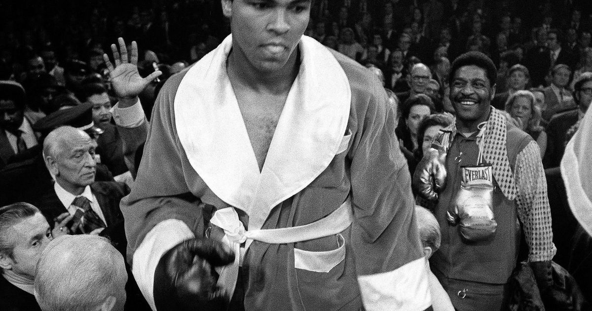 ‘So long, great one’: The world reacts to Muhammad Ali’s death | The ...
