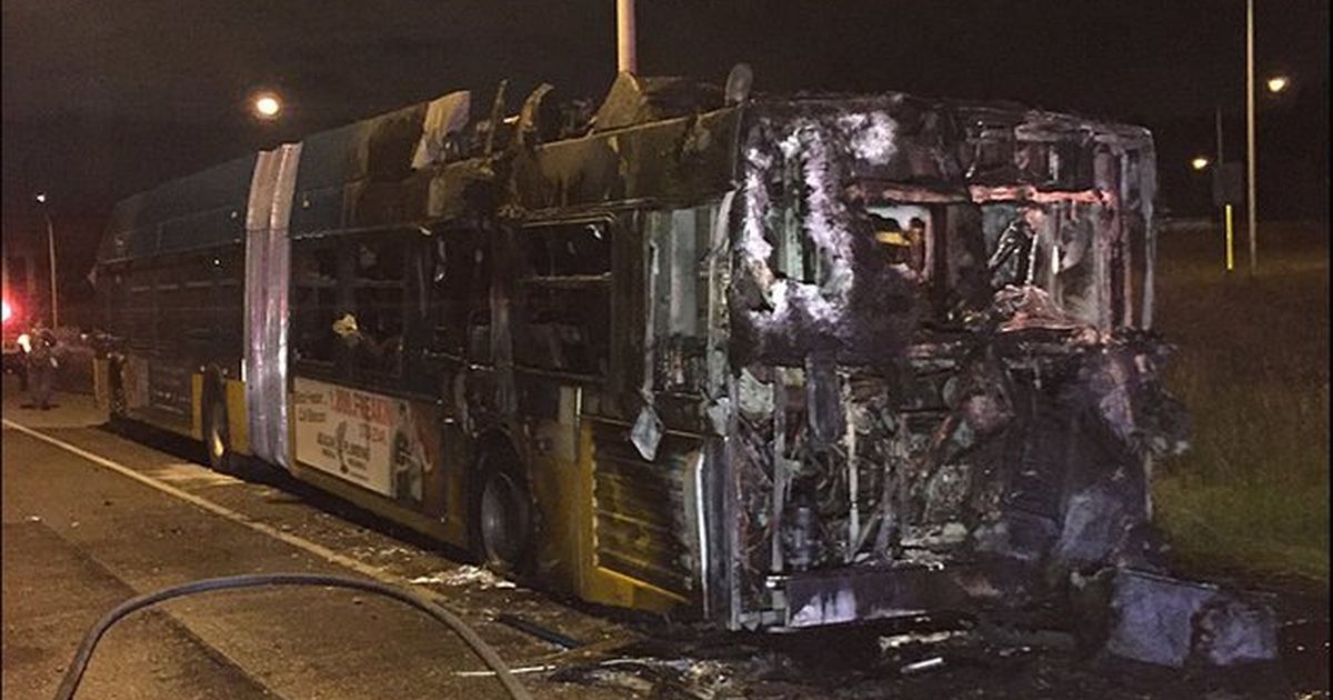 Driver escapes Metro bus fire on I-5 near Tukwila | The Seattle Times