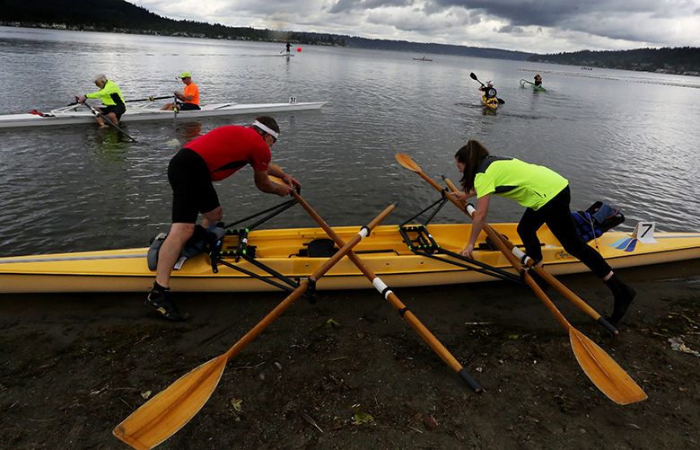 Lake Sammamish event features watercraft races | The Seattle Times