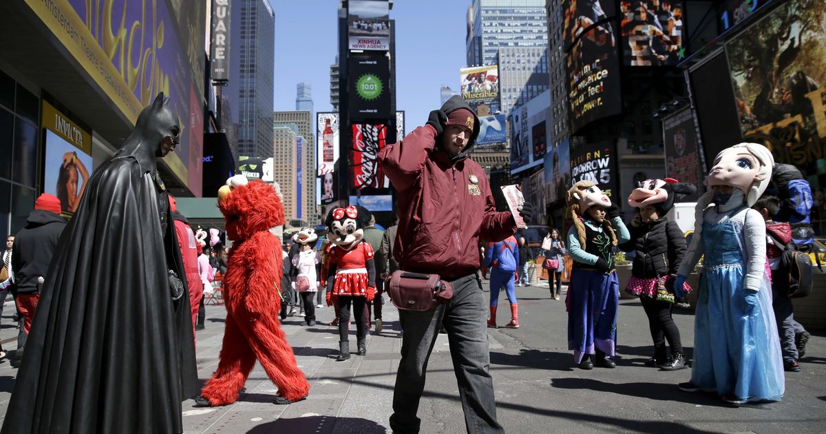 Times Square performers to be in zones; 3 arrested over tips | The ...