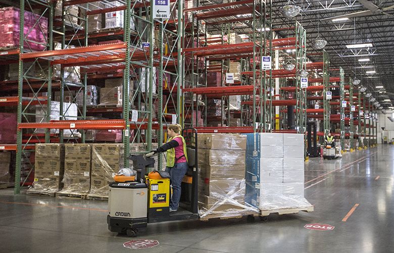 Amazon says it will share employee training know-how with other firms ...