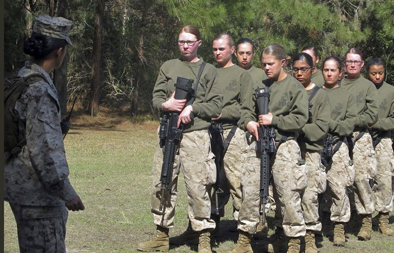 The few, the proud, the fit: Women strive for combat jobs | The Seattle ...