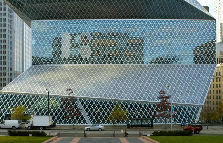 Seattle library visits drop, but digital use soars | The Seattle Times