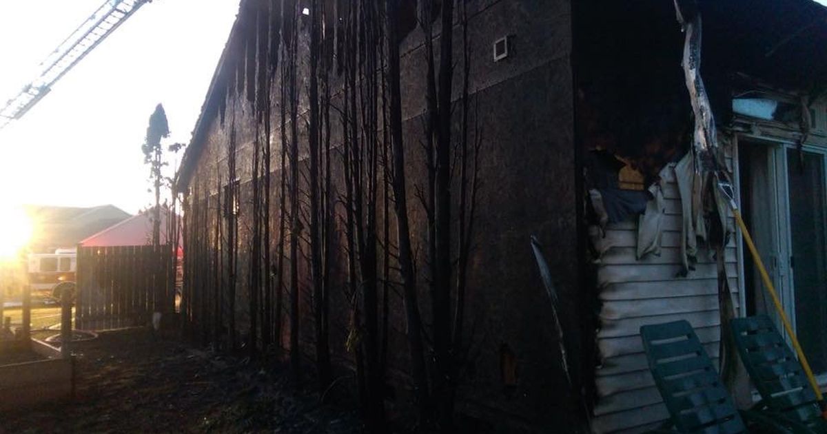 Fireworks destroy Graham home | The Seattle Times