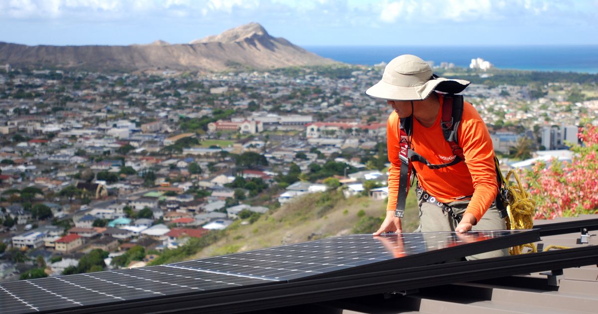 Hawaii’s popular rooftop solar incentives winding down | The Seattle Times