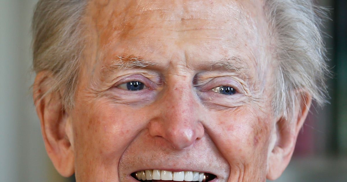 Tom Wolfe talks Darwin, Chomsky and human speech | The Seattle Times