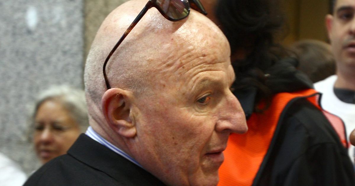 Billionaire developer Martin Selig racks up $2M in unpaid Seattle City ...