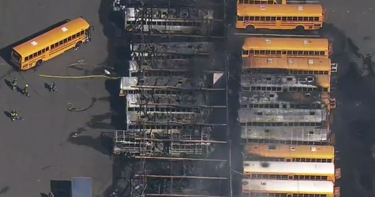 Large fire breaks out at Puyallup School District bus garage | The ...