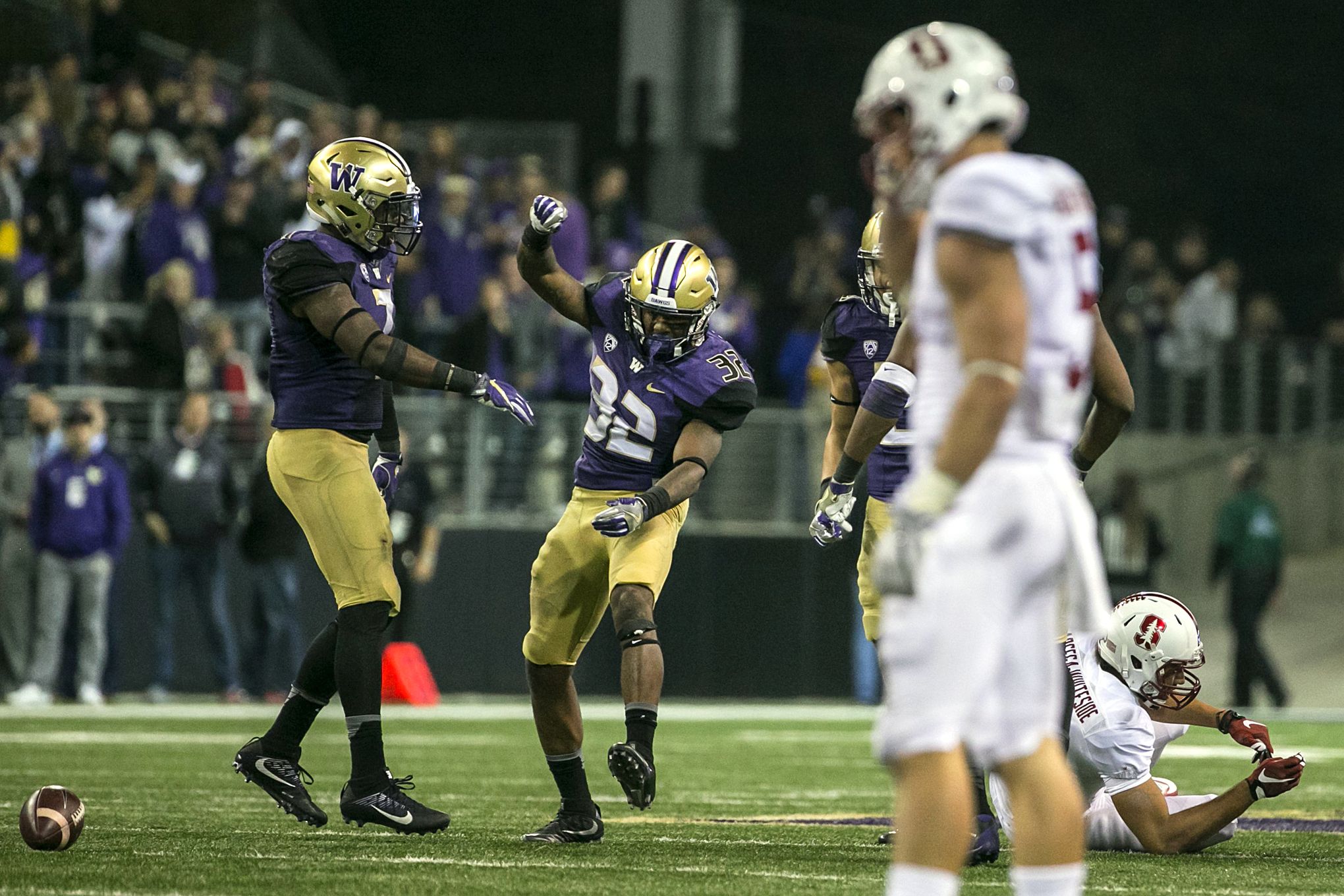 No. 10 Huskies rout No. 7 Stanford 44-6 | The Seattle Times
