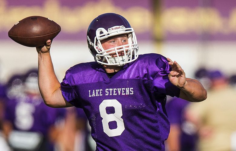 Jacob Eason who? New Lake Stevens QB Conor Bardue makes record-breaking ...