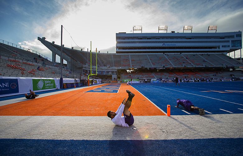 WSU Cougars links: What does Mike Leach think of Boise State’s smurf ...
